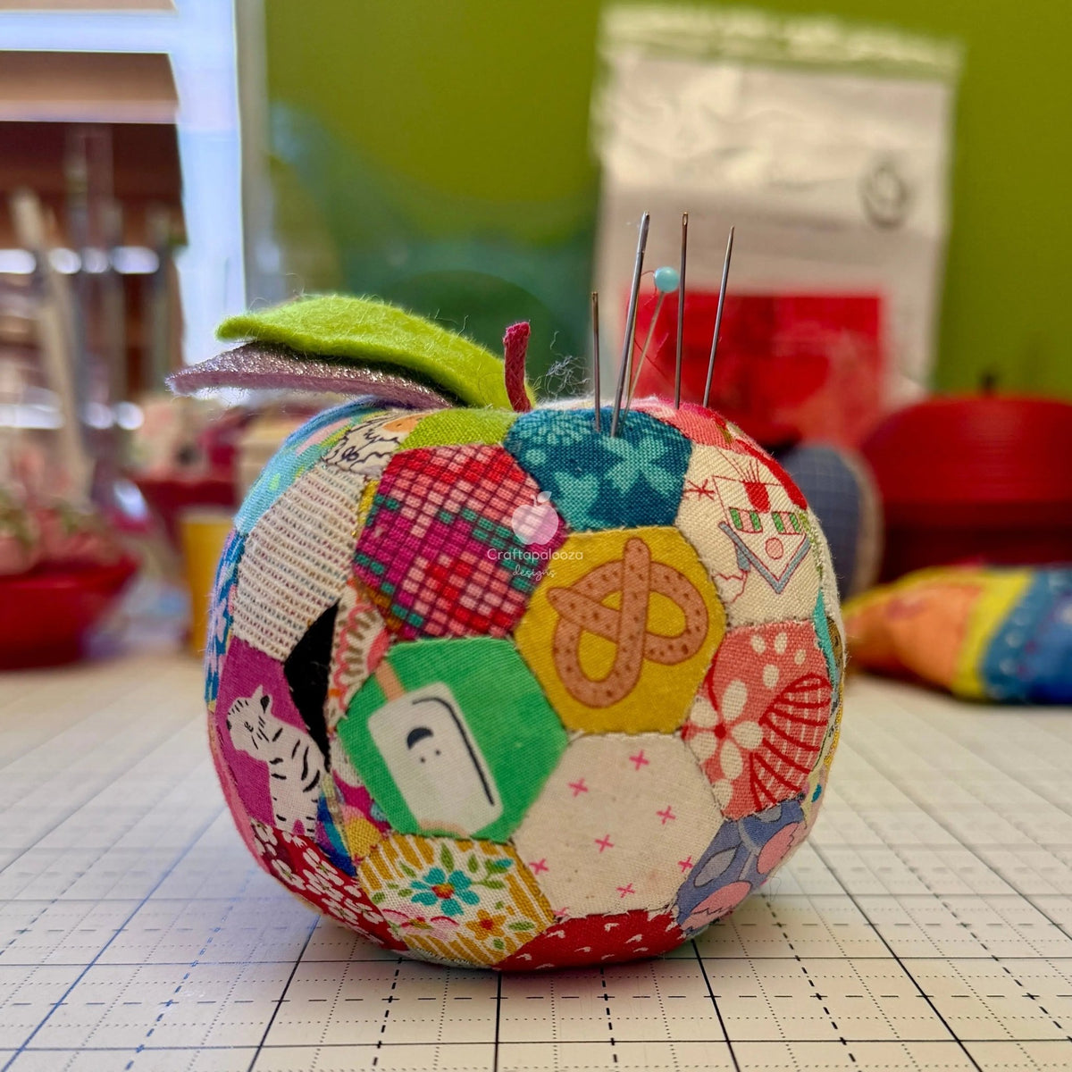 Apple Pincushion Pattern PDF - Craftapalooza Designs