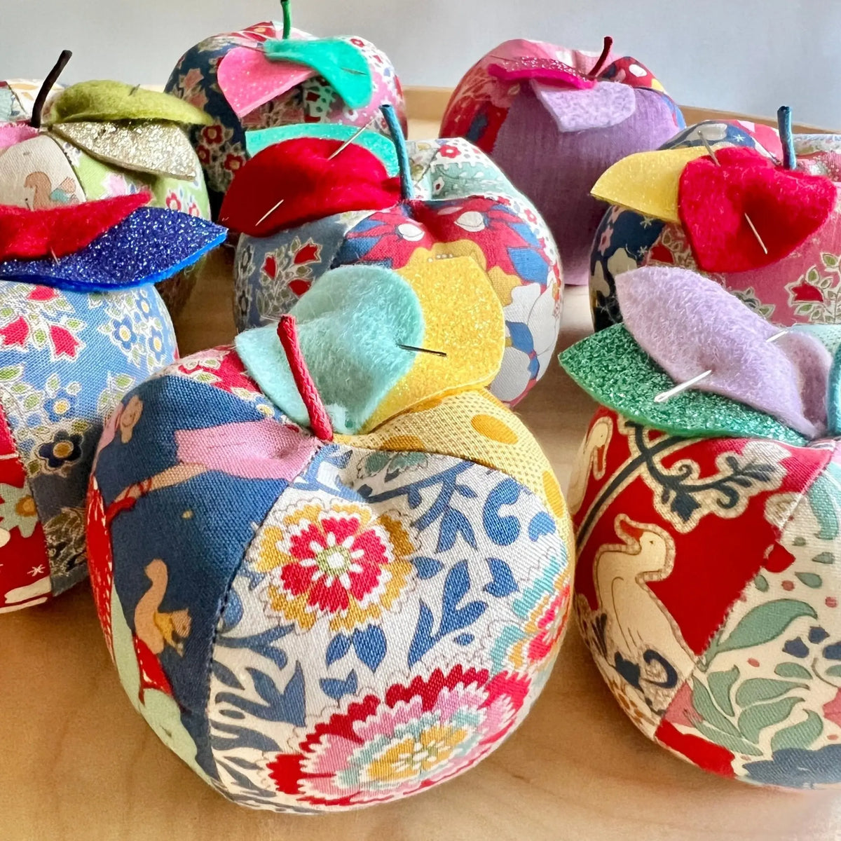 Apple Pincushion Pattern PDF – Craftapalooza Designs